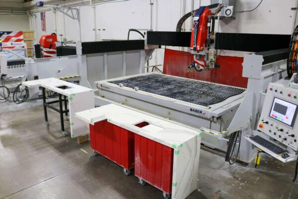 Mitered Countertop Challenge: SABERjet™ XP Vs Robot & Miter Saw - Park ...