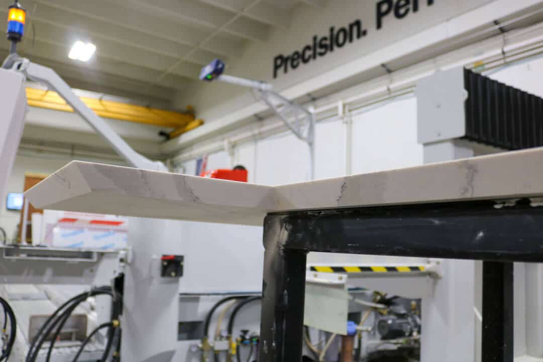 Mitered Countertop Challenge: SABERjet™ XP Vs Robot & Miter Saw - Park ...